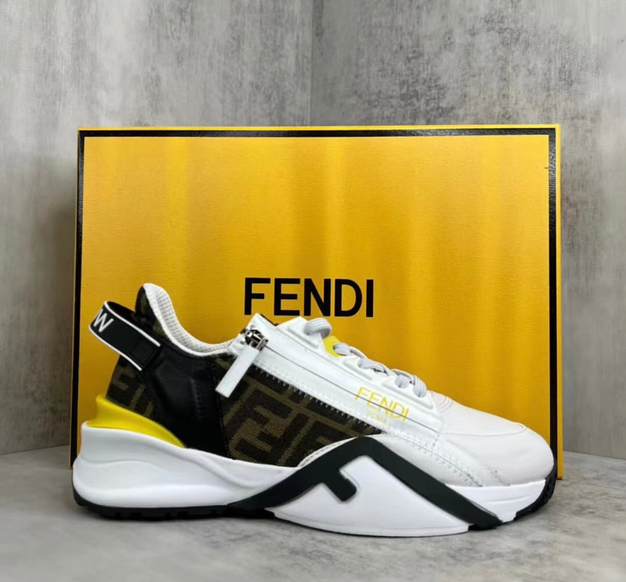 Flow Trainers – Luxe Lounge